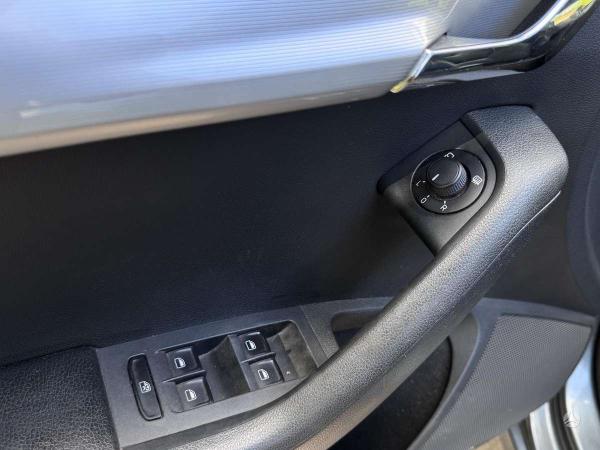 Grey Skoda Octavia 2014 in Vilnius, with an engine capacity of 1.60 L and mileage of 298 thousand km for 5650 €, photo 9 on AUTOMOTO.COM.LV