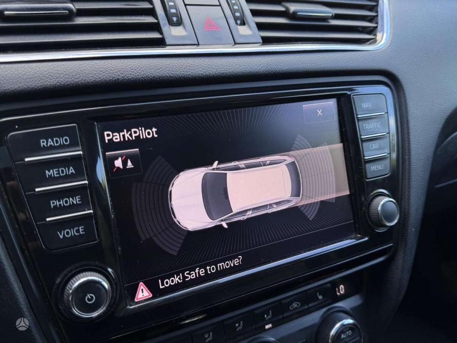 Pelēks Skoda Octavia 2014 Viļņa, ar dzinēja tilpumu 1.60 L un nobraukumu 298 tūkst. km par 5650 €, foto 17 vietnē AUTOMOTO.COM.LV