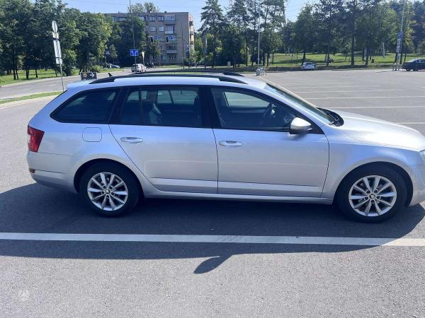 Grey Skoda Octavia 2014 in Kaunas, with an engine capacity of 1.60 L and mileage of 313 thousand km for 6000 €, photo 5 on AUTOMOTO.COM.LV