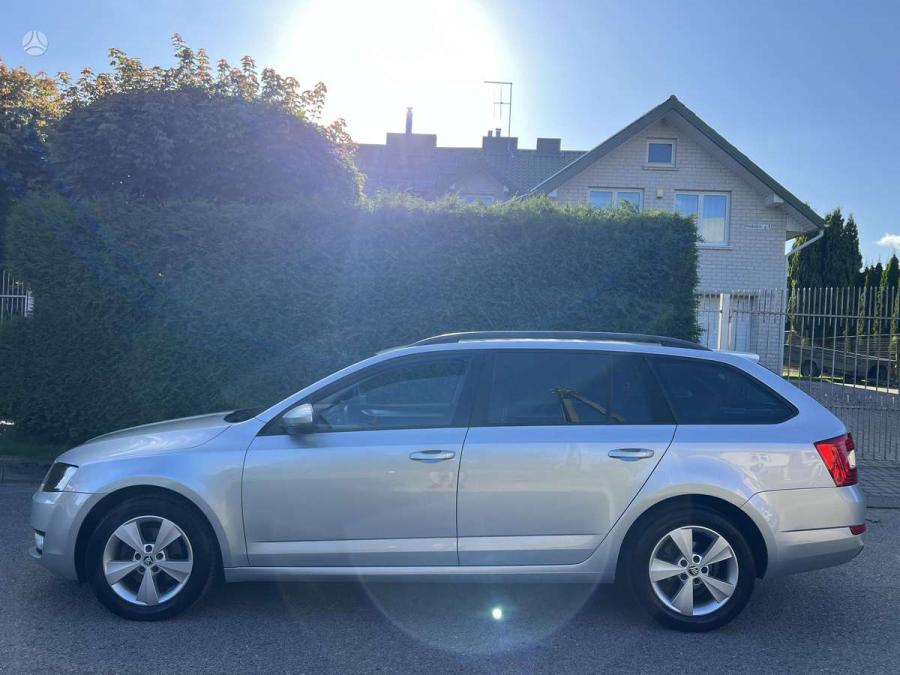 Pelēks Skoda Octavia 2014 Viļņa, ar dzinēja tilpumu 1.60 L un nobraukumu 300 tūkst. km par 4250 €, foto 4 vietnē AUTOMOTO.COM.LV