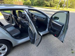 Pelēks Skoda Octavia 2014 Viļņa, ar dzinēja tilpumu 1.60 L un nobraukumu 300 tūkst. km par 4250 €, foto 17 vietnē AUTOMOTO.COM.LV