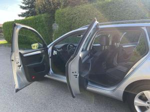 Pelēks Skoda Octavia 2014 Viļņa, ar dzinēja tilpumu 1.60 L un nobraukumu 300 tūkst. km par 4250 €, foto 18 vietnē AUTOMOTO.COM.LV