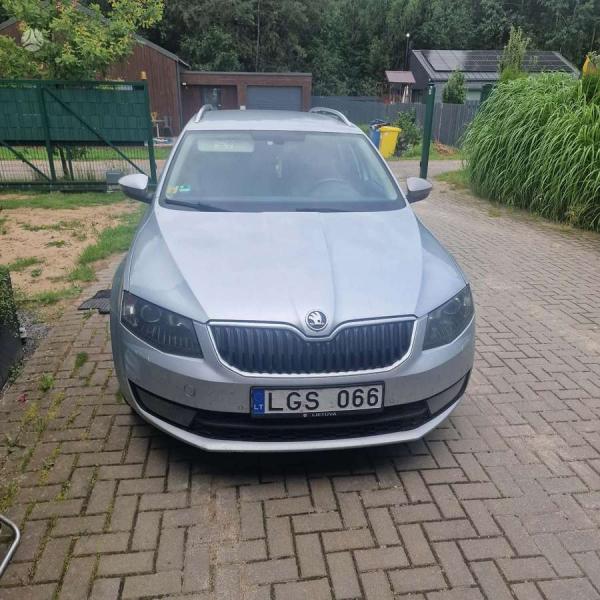 Grey Skoda Octavia 2014 in Vilnius, with an engine capacity of 1.20 L and mileage of 377 thousand km for 3200 €, photo 1 on AUTOMOTO.COM.LV