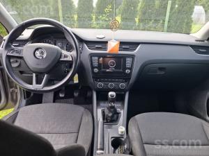 Grey Skoda Octavia 2014 in Liepaja, with an engine capacity of 2.00 L and mileage of 199 thousand km for 6600 €, photo 10 on AUTOMOTO.COM.LV