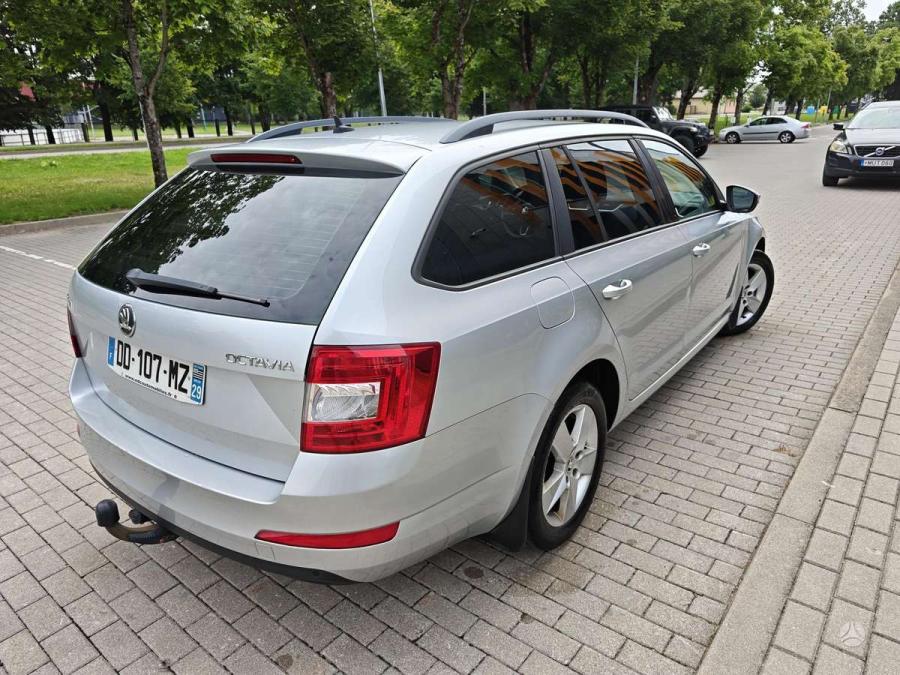 Pelēks Skoda Octavia 2014 Tauragė, ar dzinēja tilpumu 1.60 L un nobraukumu 290 tūkst. km par 4700 €, foto 7 vietnē AUTOMOTO.COM.LV