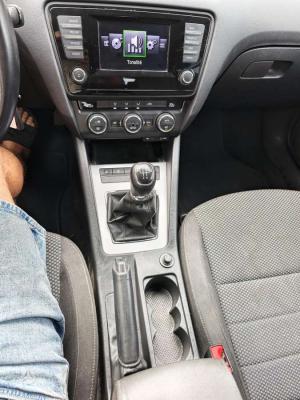 Pelēks Skoda Octavia 2014 Tauragė, ar dzinēja tilpumu 1.60 L un nobraukumu 290 tūkst. km par 4700 €, foto 19 vietnē AUTOMOTO.COM.LV