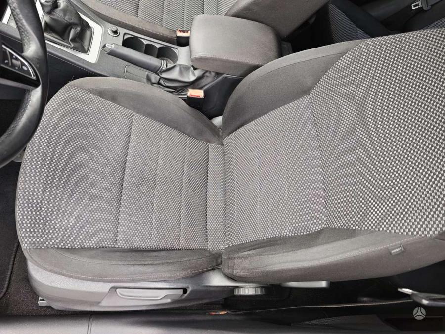 Pelēks Skoda Octavia 2014 Tauragė, ar dzinēja tilpumu 1.60 L un nobraukumu 290 tūkst. km par 4700 €, foto 24 vietnē AUTOMOTO.COM.LV