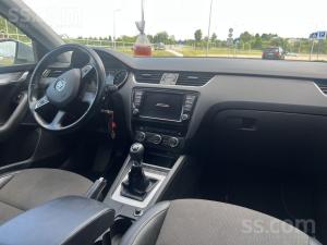 Grey Skoda Octavia 2014 in Rezekne, with an engine capacity of 2.00 L and mileage of 324 thousand km for 5790 €, photo 9 on AUTOMOTO.COM.LV