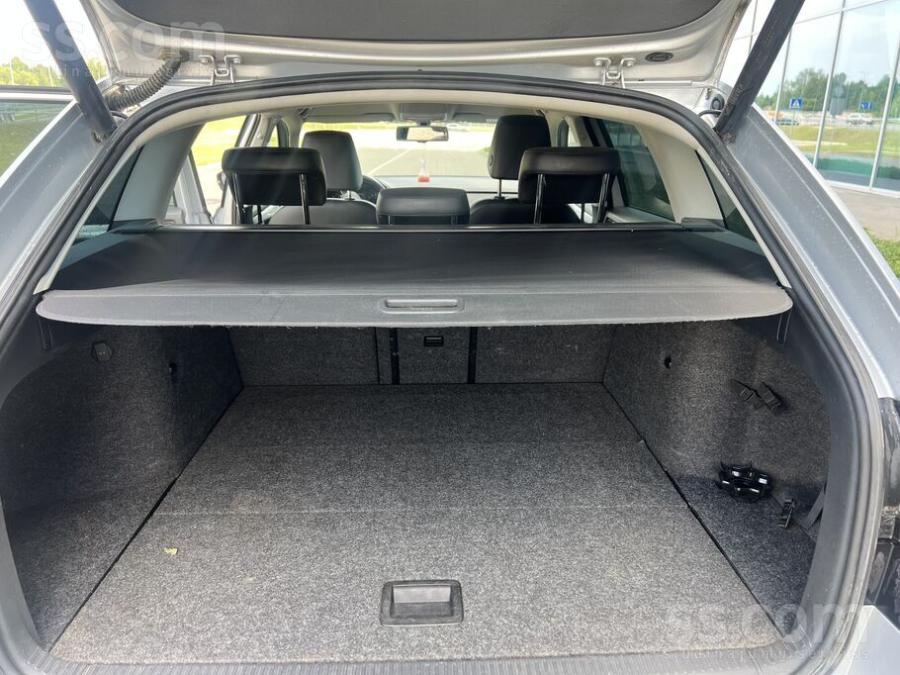 Grey Skoda Octavia 2014 in Rezekne, with an engine capacity of 2.00 L and mileage of 324 thousand km for 5790 €, photo 14 on AUTOMOTO.COM.LV