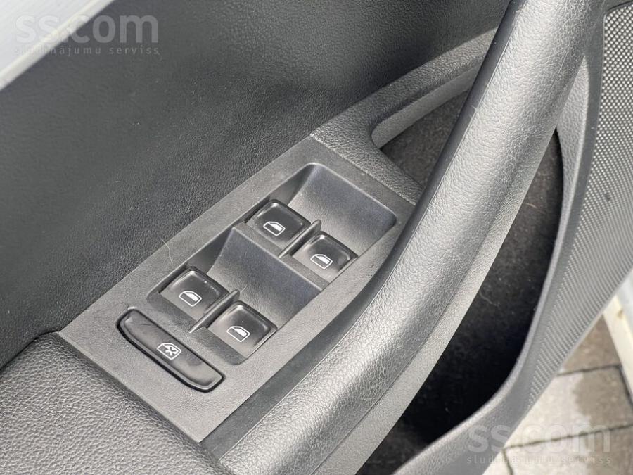 Grey Skoda Octavia 2014 in Rezekne, with an engine capacity of 2.00 L and mileage of 324 thousand km for 5790 €, photo 15 on AUTOMOTO.COM.LV