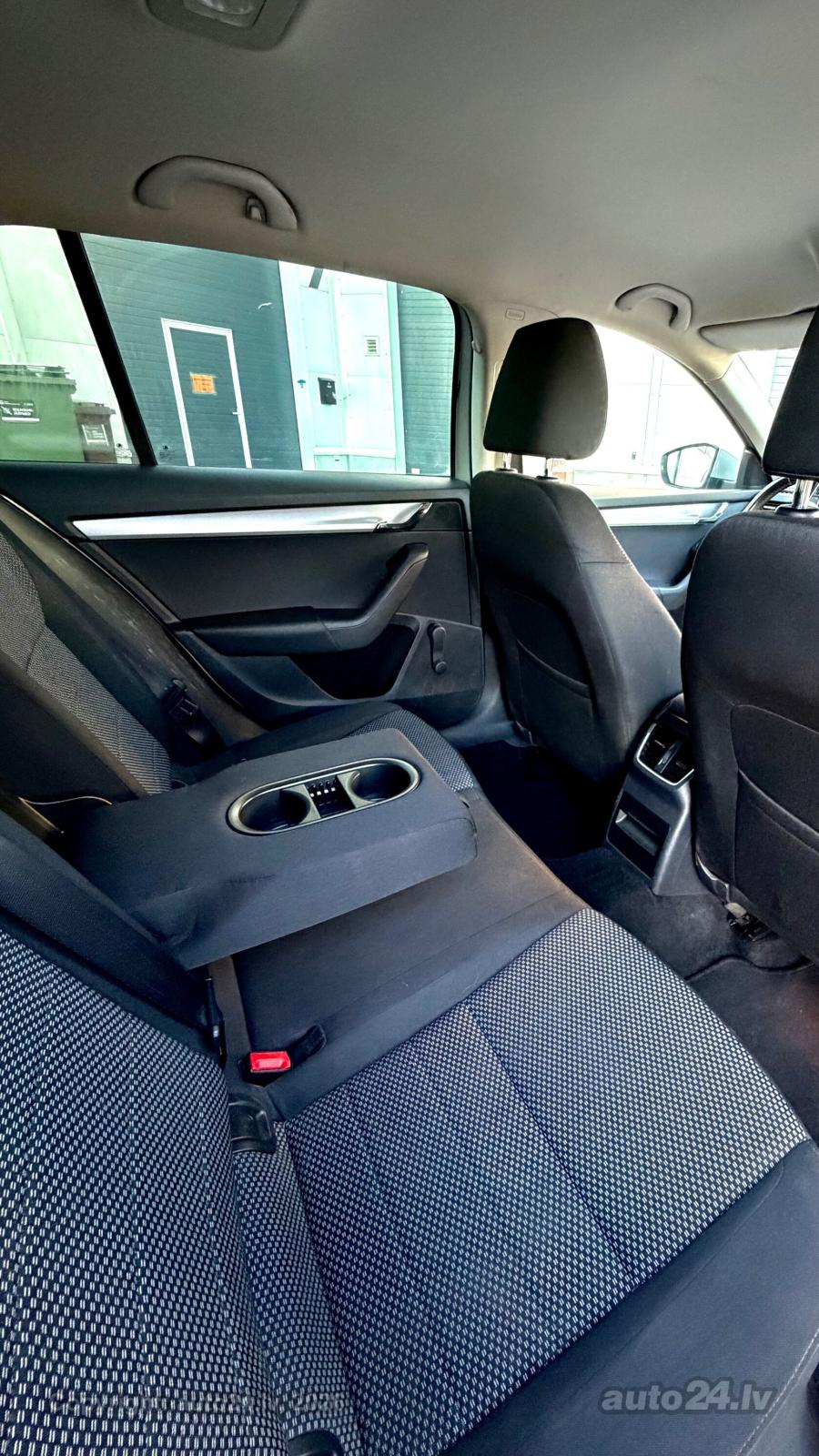 Grey Skoda Octavia 2014 in Tallinn, with an engine capacity of 1.60 L and mileage of 170 thousand km for 7200 €, photo 23 on AUTOMOTO.COM.LV