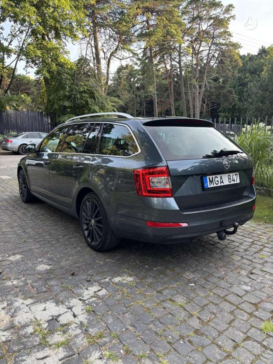 Grey Skoda Octavia 2014 in Klaipeda, with an engine capacity of 1.40 L and mileage of 334 thousand km for 7000 €, photo 4 on AUTOMOTO.COM.LV