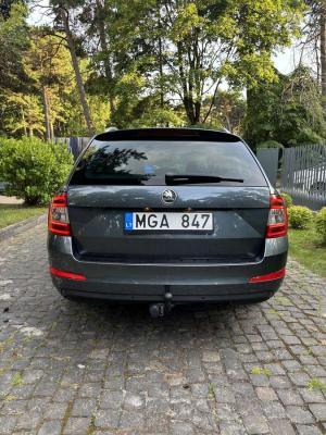 Grey Skoda Octavia 2014 in Klaipeda, with an engine capacity of 1.40 L and mileage of 334 thousand km for 7000 €, photo 7 on AUTOMOTO.COM.LV