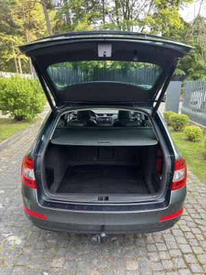 Grey Skoda Octavia 2014 in Klaipeda, with an engine capacity of 1.40 L and mileage of 334 thousand km for 7000 €, photo 8 on AUTOMOTO.COM.LV