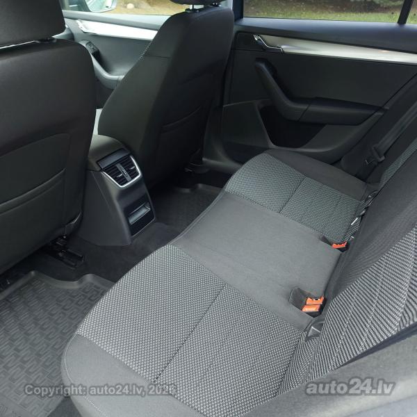 Grey Skoda Octavia 2014 in Tallinn, with an engine capacity of 1.60 L and mileage of 289 thousand km for 7500 €, photo 7 on AUTOMOTO.COM.LV