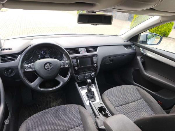 Grey Skoda Octavia 2014 in Kedainiai, with an engine capacity of 1.60 L and mileage of 281 thousand km for 6700 €, photo 10 on AUTOMOTO.COM.LV