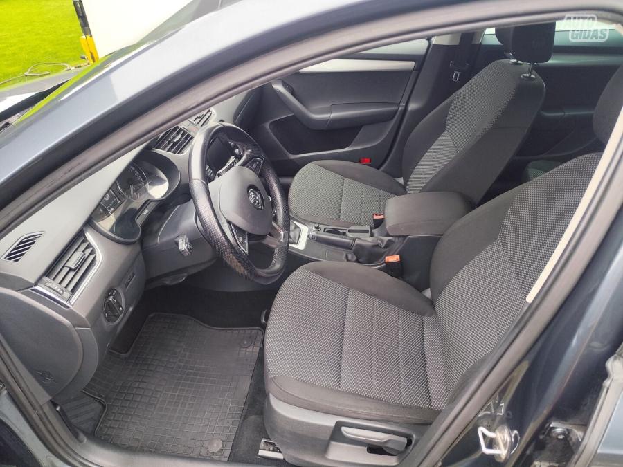 Grey Skoda Octavia 2014 in Klaipeda, with an engine capacity of 1.60 L and mileage of 332 thousand km for 4950 €, photo 17 on AUTOMOTO.COM.LV