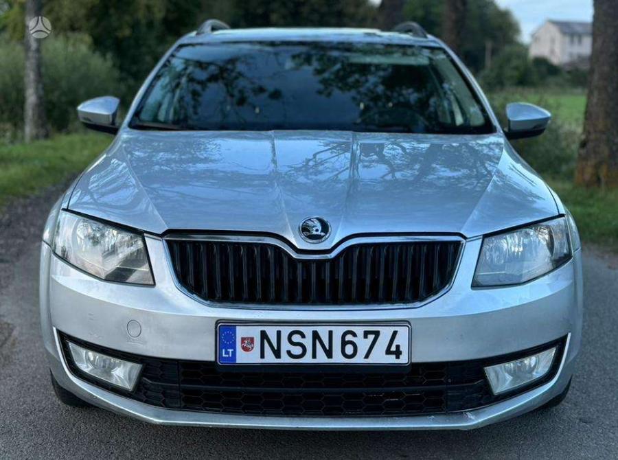 Pelēks Skoda Octavia 2014 Viļņa, ar dzinēja tilpumu 1.60 L un nobraukumu 240 tūkst. km par 3999 €, foto 3 vietnē AUTOMOTO.COM.LV