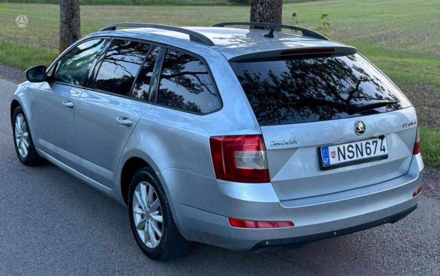 Pelēks Skoda Octavia 2014 Viļņa, ar dzinēja tilpumu 1.60 L un nobraukumu 240 tūkst. km par 3999 €, foto 7 vietnē AUTOMOTO.COM.LV