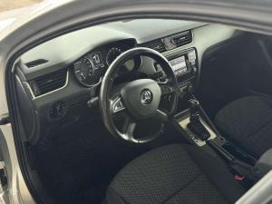 Pelēks Skoda Octavia 2014 Viļņa, ar dzinēja tilpumu 1.60 L un nobraukumu 240 tūkst. km par 3999 €, foto 21 vietnē AUTOMOTO.COM.LV