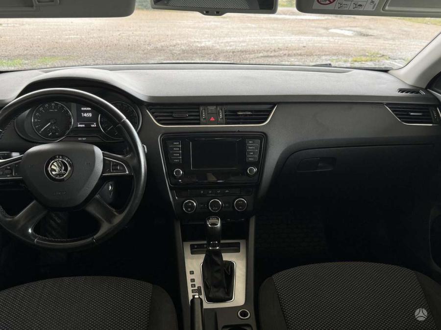 Pelēks Skoda Octavia 2014 Viļņa, ar dzinēja tilpumu 1.60 L un nobraukumu 240 tūkst. km par 3999 €, foto 25 vietnē AUTOMOTO.COM.LV