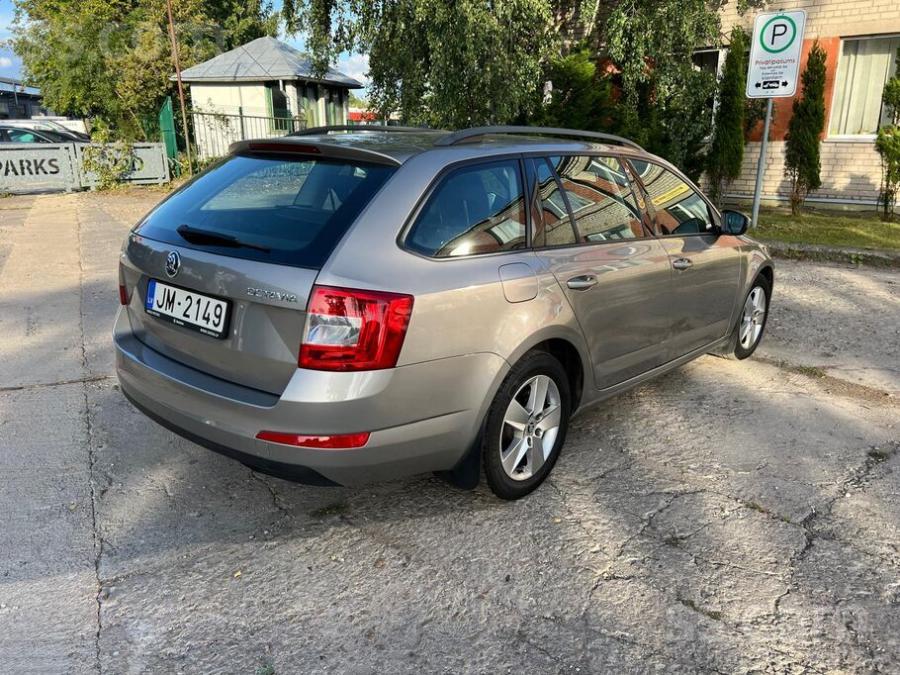 Grey Skoda Octavia 2014 in Riga, with an engine capacity of 1.60 L and mileage of 285 thousand km for 4400 €, photo 6 on AUTOMOTO.COM.LV