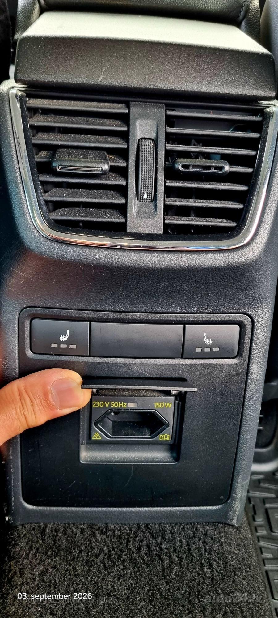 Pelēks Skoda Octavia 2014 Tallina, ar dzinēja tilpumu 2.00 L un nobraukumu 314 tūkst. km par 10000 €, foto 19 vietnē AUTOMOTO.COM.LV