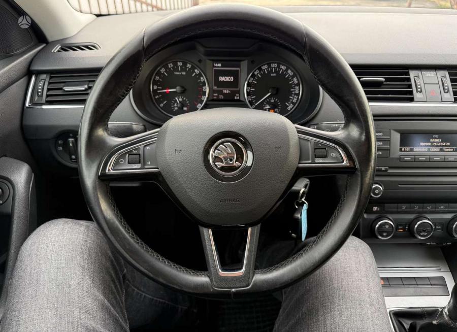 Grey Skoda Octavia 2014 in Siauliai, with an engine capacity of 1.60 L and mileage of 212 thousand km for 4900 €, photo 14 on AUTOMOTO.COM.LV