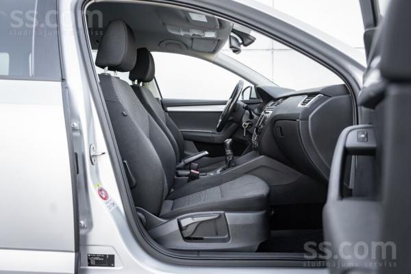 Skoda Octavia 2014 in Riga on AUTOMOTO.COM.LV Grey Skoda Octavia 2014 in Riga, with an engine capacity of 2.00 L and mileage of 319 thousand km for 3950 €, photo 11 on AUTOMOTO.COM.LV