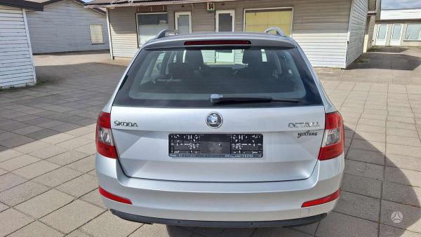 Pelēks Skoda Octavia 2014 Viļņa, ar dzinēja tilpumu 1.97 L un nobraukumu 239 tūkst. km par 5950 €, foto 10 vietnē AUTOMOTO.COM.LV