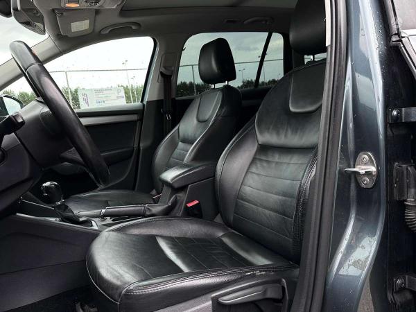 Skoda Octavia 2014 Viļņa vietnē Pelēks Skoda Octavia 2014 Viļņa, ar dzinēja tilpumu 1.60 L un nobraukumu 303 tūkst. km par 5399 €, foto 10 vietnē AUTOMOTO.COM.LV