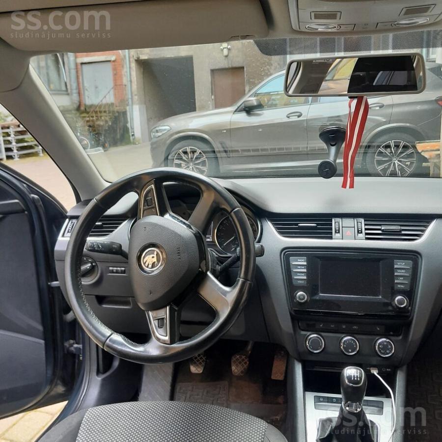 Grey Skoda Octavia 2014 in Riga, with an engine capacity of 2.00 L and mileage of 259 thousand km for 4500 €, photo 9 on AUTOMOTO.COM.LV