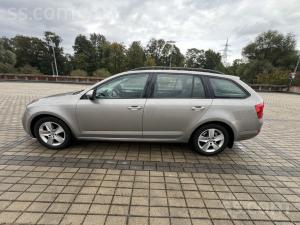 Pelēks Skoda Octavia 2014 Rīga, ar dzinēja tilpumu 1.60 L un nobraukumu 282 tūkst. km par 3900 €, foto 4 vietnē AUTOMOTO.COM.LV