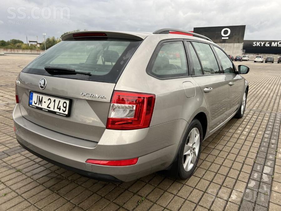 Pelēks Skoda Octavia 2014 Rīga, ar dzinēja tilpumu 1.60 L un nobraukumu 282 tūkst. km par 3900 €, foto 7 vietnē AUTOMOTO.COM.LV