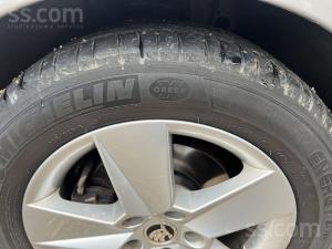 Pelēks Skoda Octavia 2014 Rīga, ar dzinēja tilpumu 1.60 L un nobraukumu 282 tūkst. km par 3900 €, foto 10 vietnē AUTOMOTO.COM.LV