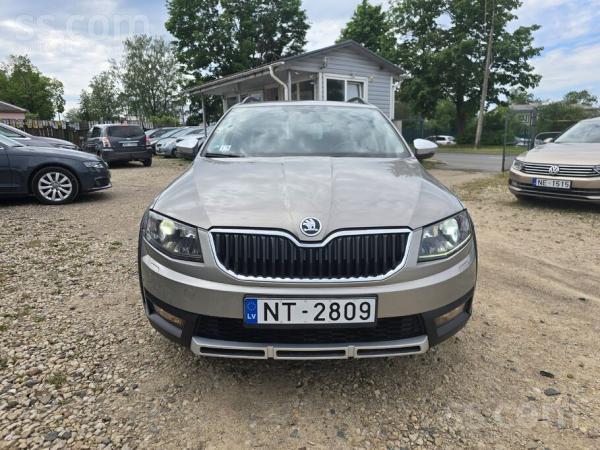 Grey Skoda Octavia 2015 in Rezekne, with an engine capacity of 2.00 L and mileage of 0 thousand km for 8800 €, photo 7 on AUTOMOTO.COM.LV