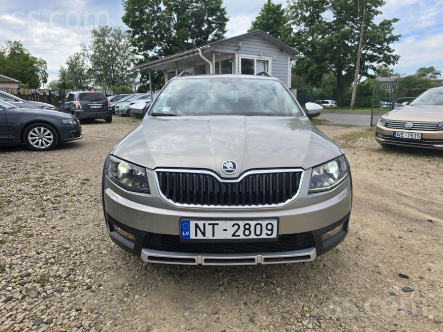 Grey Skoda Octavia 2015 in Rezekne, with an engine capacity of 2.00 L and mileage of 0 thousand km for 8800 €, photo 7 on AUTOMOTO.COM.LV