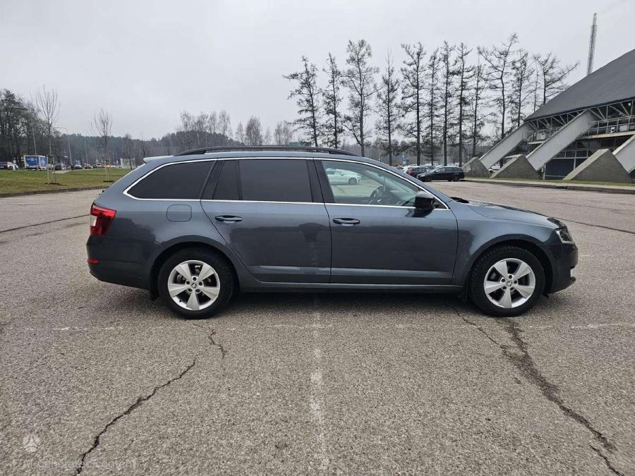Grey Skoda Octavia 2015 in Vilnius, with an engine capacity of 1.60 L and mileage of 218 thousand km for 8200 €, photo 5 on AUTOMOTO.COM.LV