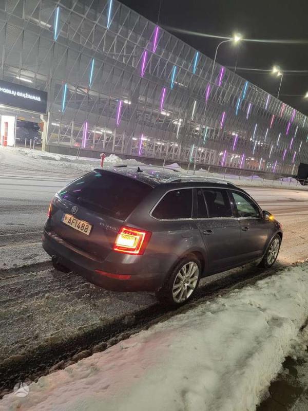Pelēks Skoda Octavia 2015 Viļņa, ar dzinēja tilpumu 1.97 L un nobraukumu 320 tūkst. km par 6900 €, foto 3 vietnē AUTOMOTO.COM.LV