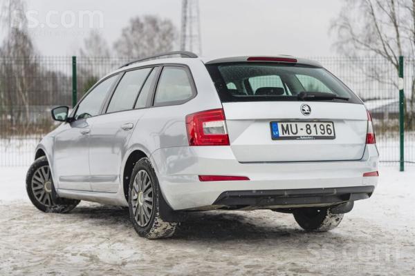 Pelēks Skoda Octavia 2015 Rīga, ar dzinēja tilpumu 1.60 L un nobraukumu 378 tūkst. km par 5990 €, foto 4 vietnē AUTOMOTO.COM.LV