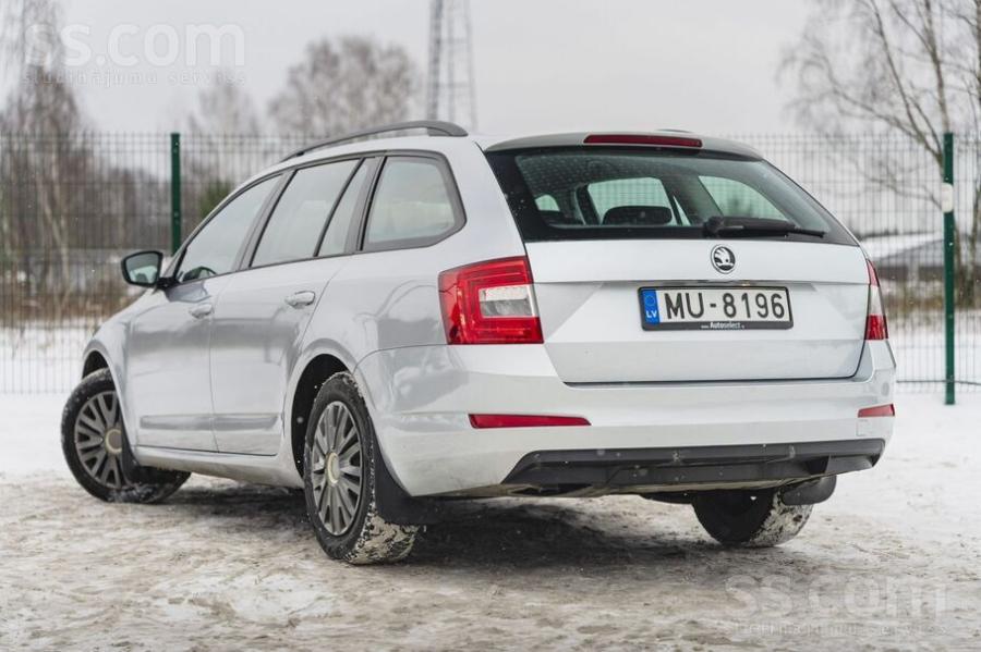 Grey Skoda Octavia 2015 in Riga, with an engine capacity of 1.60 L and mileage of 378 thousand km for 5990 €, photo 4 on AUTOMOTO.COM.LV