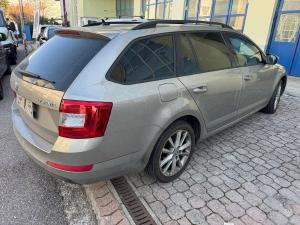 Grey Skoda Octavia 2015 in Kaunas, with an engine capacity of 2.00 L and mileage of 200 thousand km for 7500 €, photo 3 on AUTOMOTO.COM.LV