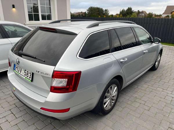 Pelēks Skoda Octavia 2015 Klaipėda, ar dzinēja tilpumu 1.60 L un nobraukumu 169 tūkst. km par 4000 €, foto 3 vietnē AUTOMOTO.COM.LV