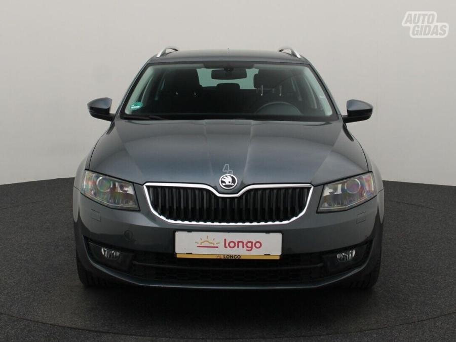 Grey Skoda Octavia 2015 in Vilnius, with an engine capacity of 1.60 L and mileage of 192 thousand km for 8099 €, photo 3 on AUTOMOTO.COM.LV
