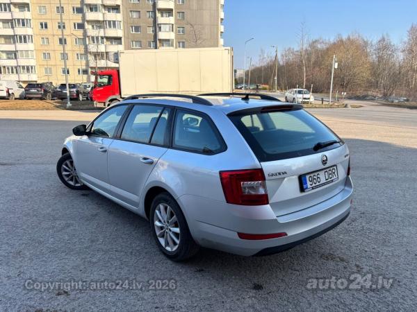 Grey Skoda Octavia 2015 in Tallinn, with an engine capacity of 1.60 L and mileage of 380 thousand km for 4299 €, photo 2 on AUTOMOTO.COM.LV