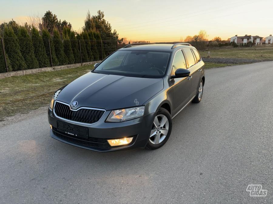 Grey Skoda Octavia 2015 in Kaunas, with an engine capacity of 1.60 L and mileage of 290 thousand km for 5450 €, photo 1 on AUTOMOTO.COM.LV