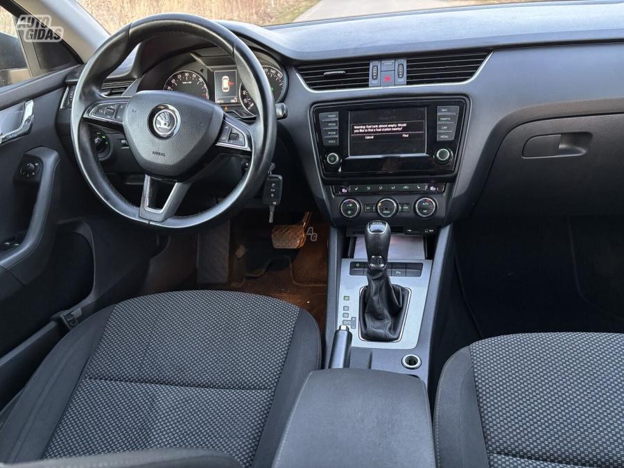 Grey Skoda Octavia 2015 in Kaunas, with an engine capacity of 1.60 L and mileage of 290 thousand km for 5450 €, photo 12 on AUTOMOTO.COM.LV