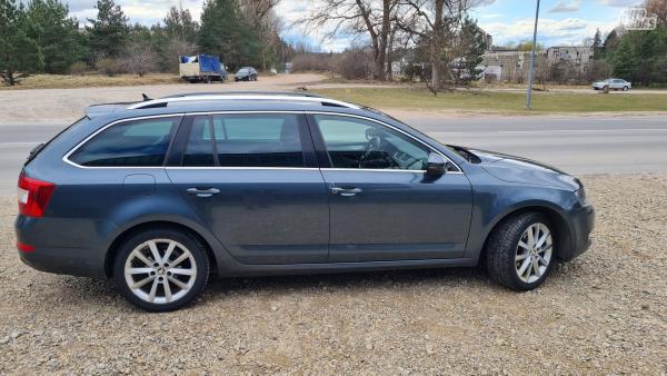 Grey Skoda Octavia 2015 in Vilnius, with an engine capacity of 1.60 L and mileage of 355 thousand km for 4950 €, photo 3 on AUTOMOTO.COM.LV