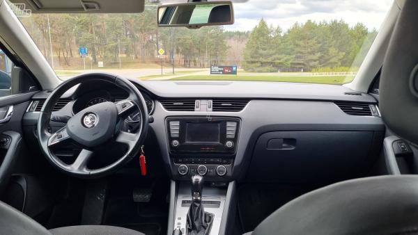 Grey Skoda Octavia 2015 in Vilnius, with an engine capacity of 1.60 L and mileage of 355 thousand km for 4950 €, photo 6 on AUTOMOTO.COM.LV
