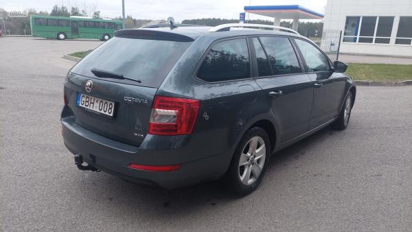 Grey Skoda Octavia 2015 in Zarasai, with an engine capacity of 1.60 L and mileage of 336 thousand km for 4700 €, photo 5 on AUTOMOTO.COM.LV
